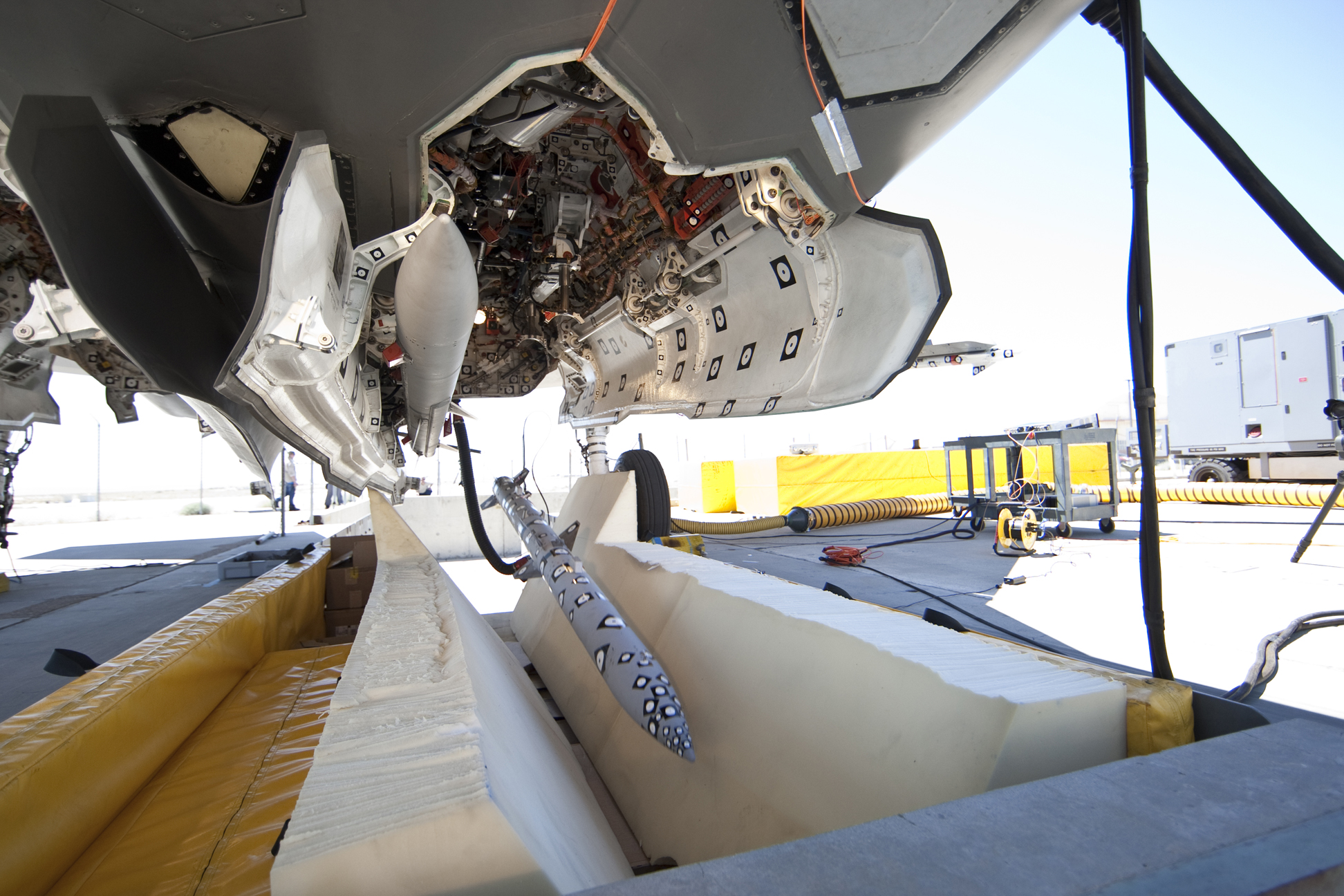 Lockheed Martin vai modificar compartimento de armas do F-35 – Cavok Brasil