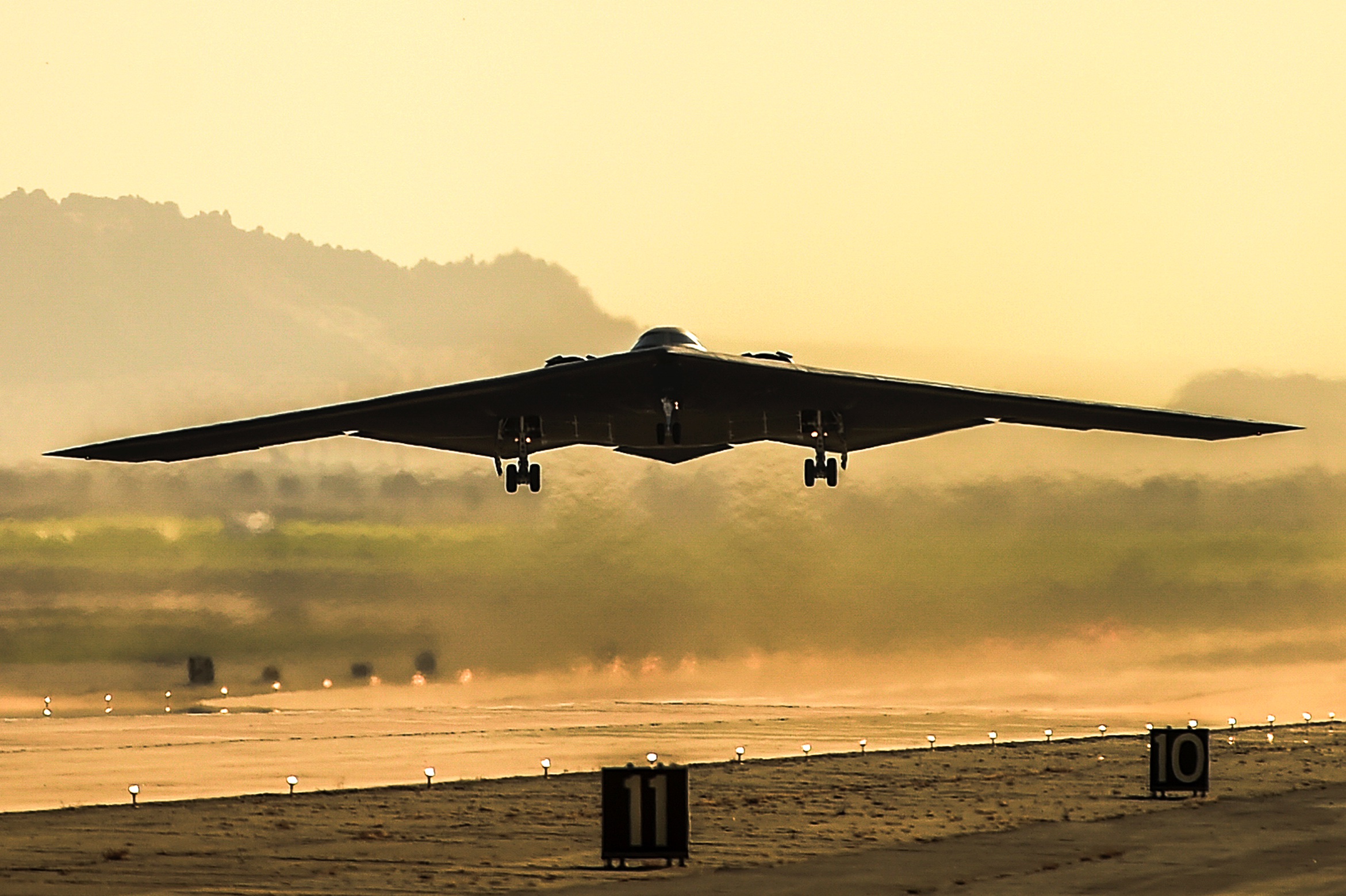 USAF comemora 30 anos do voo inaugural do B-2 Spirit – Cavok Brasil