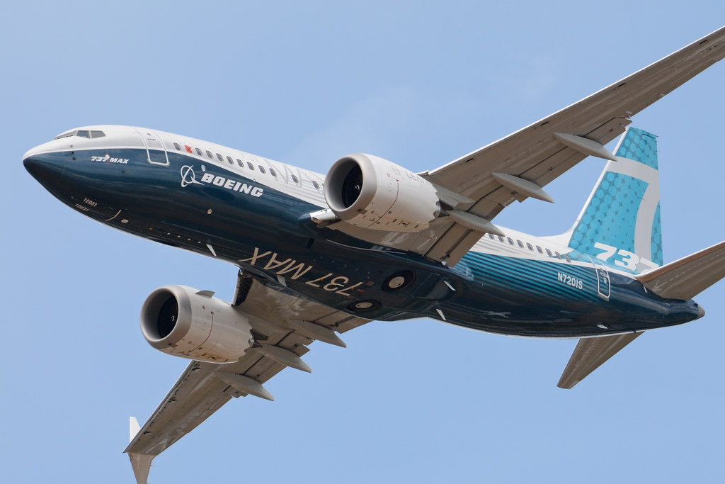 Boeing coloca em voo um 737 MAX 7 para testes do atualizado sistema ...