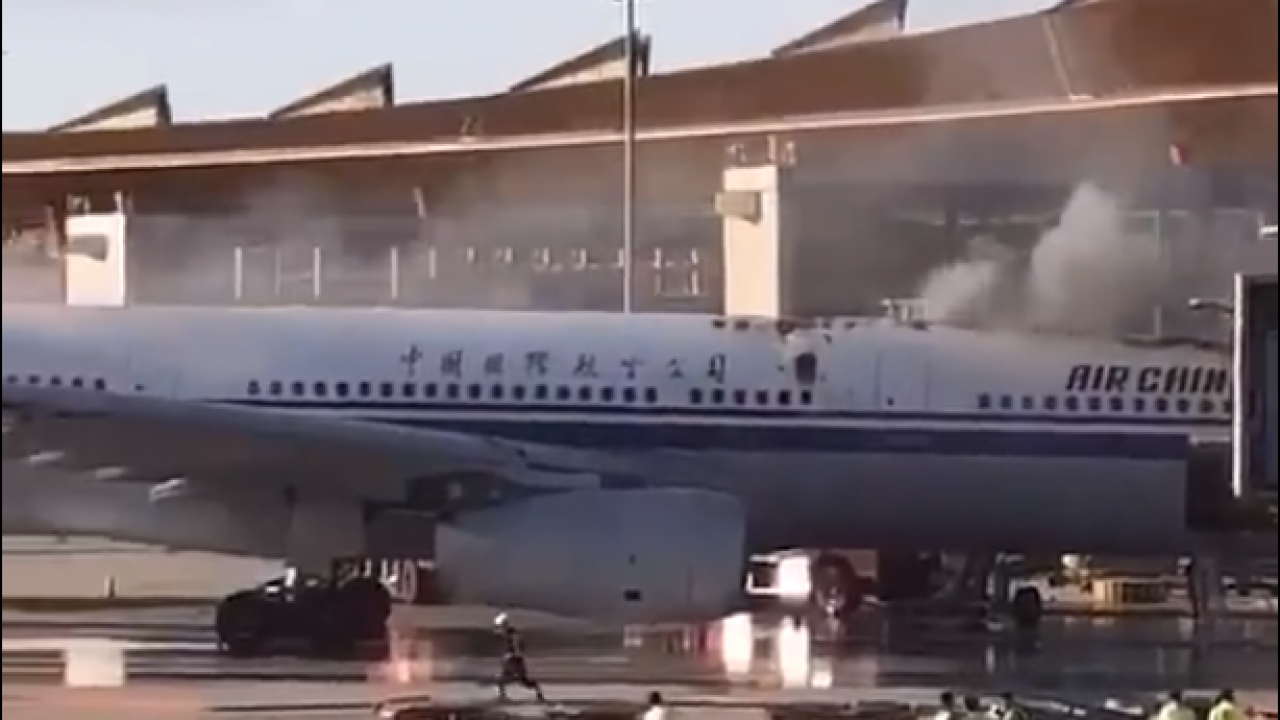 VÍDEO: Airbus A330 da Air China pega fogo enquanto passageiros estavam ...