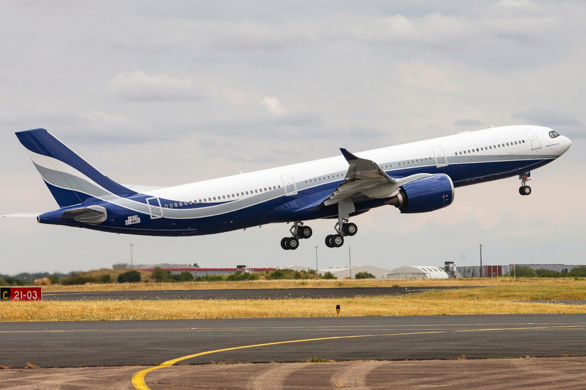 IMAGENS: Hi Fly recebe seu primeiro Airbus A330neo – Cavok Brasil