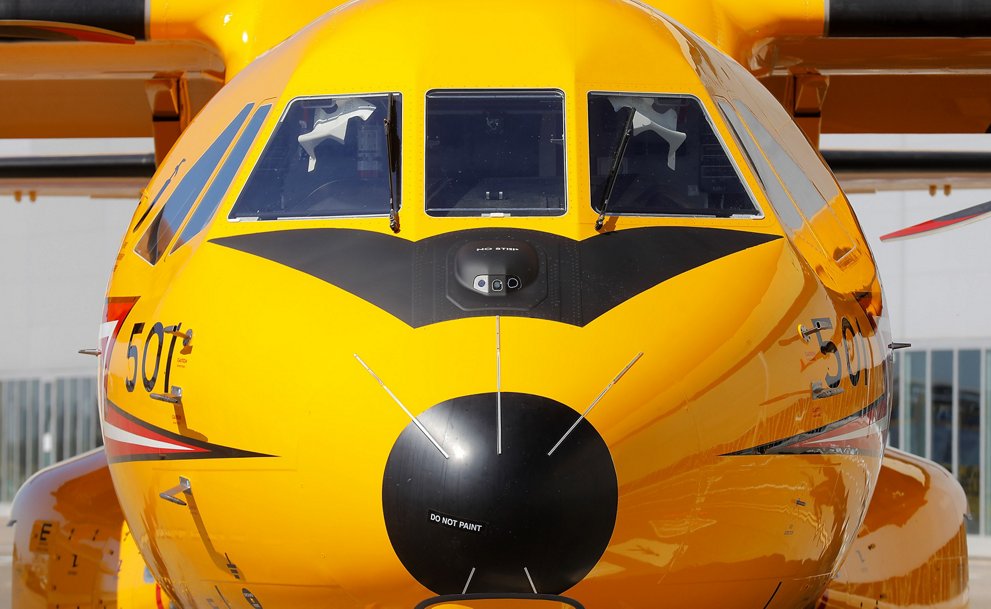 IMAGENS: Primeiro CC-295 SAR do Canadá aparece com sua pintura final ...