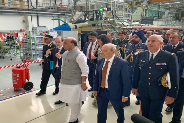 IMAGENS: Índia recebe oficialmente seu primeiro caça Rafale – Cavok Brasil