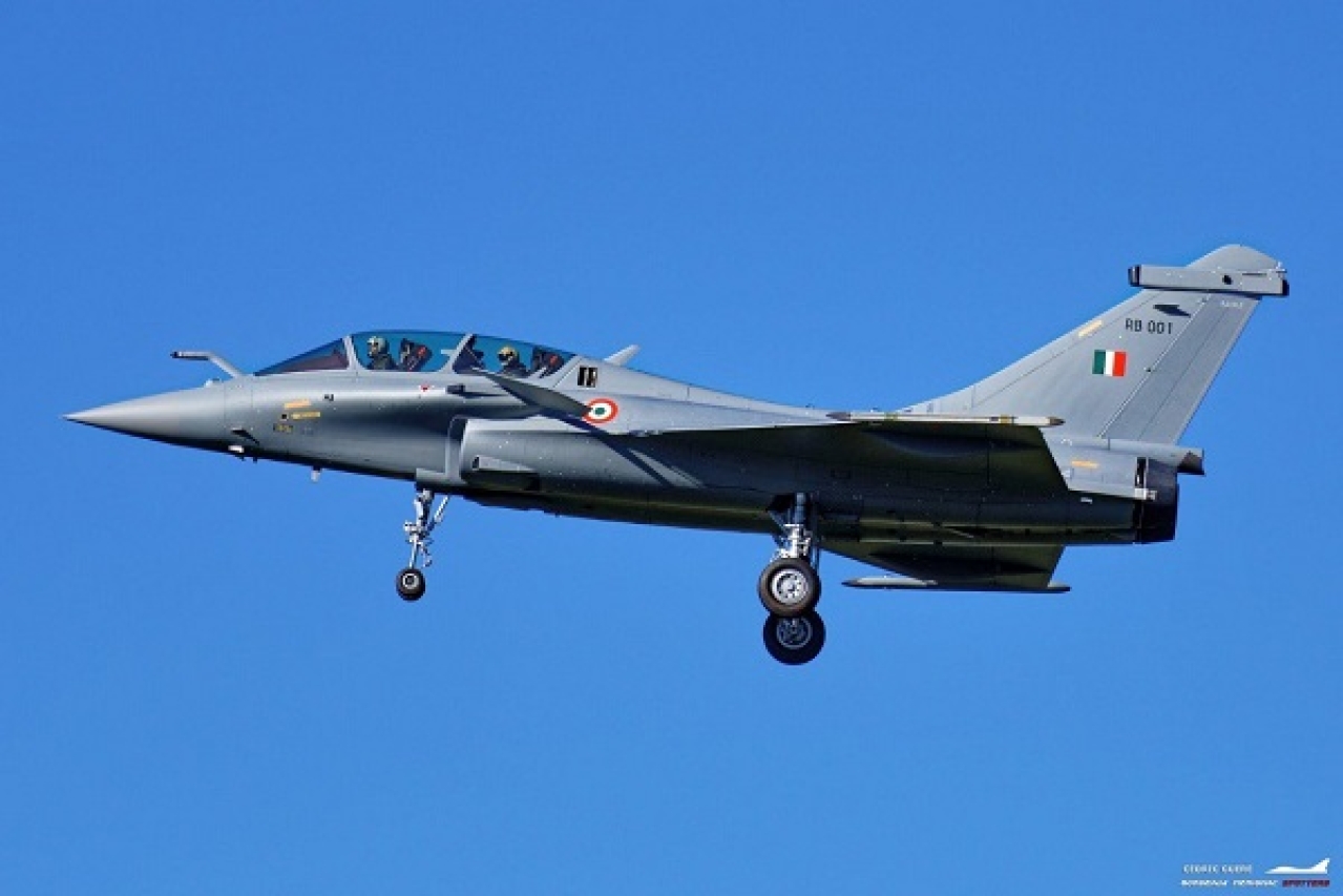 Primeiro Rafale da Índia será entregue hoje e seguem as conversas para ...