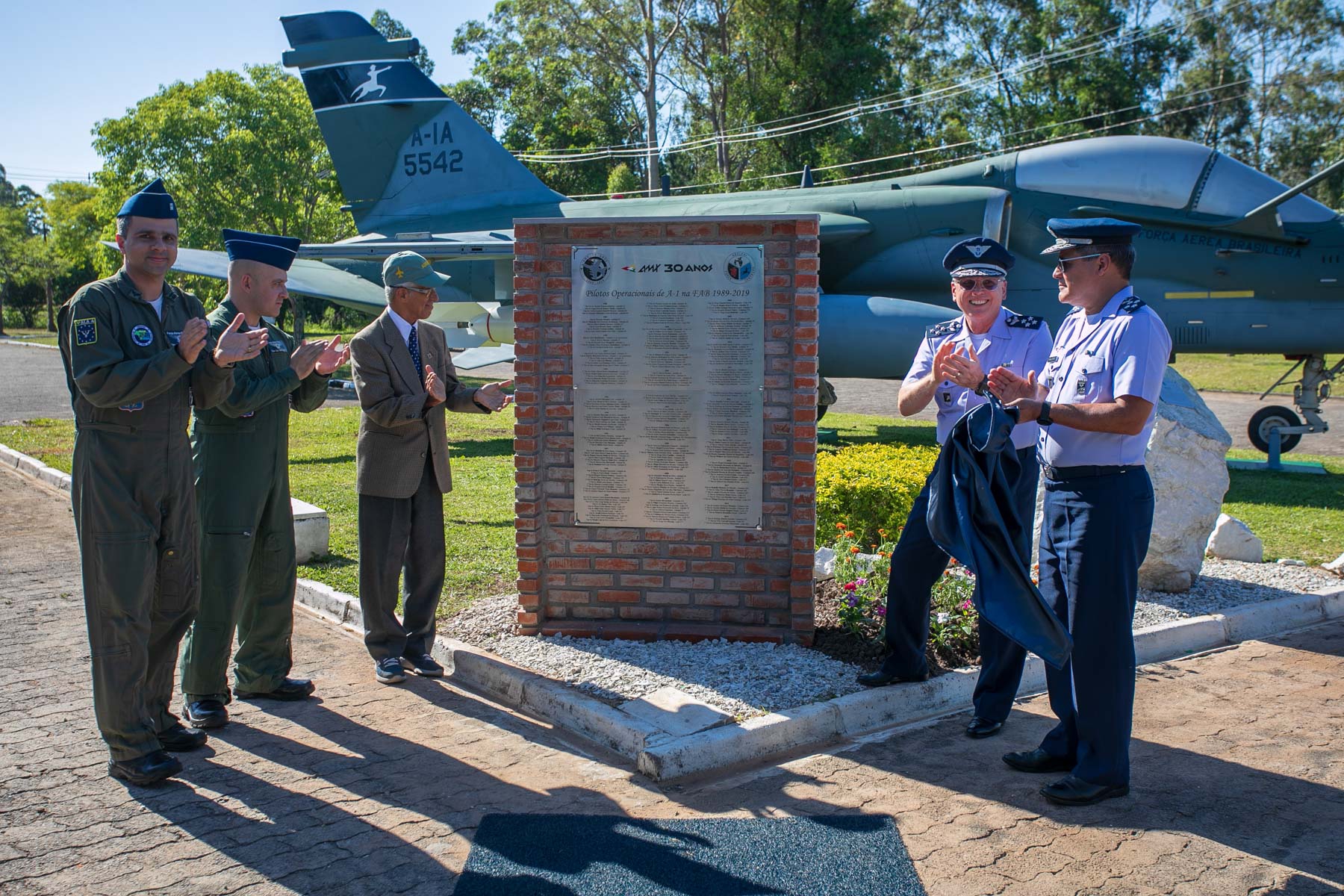 VÍDEO: FAB realiza cerimônia alusiva aos 30 anos do Projeto AMX no ...