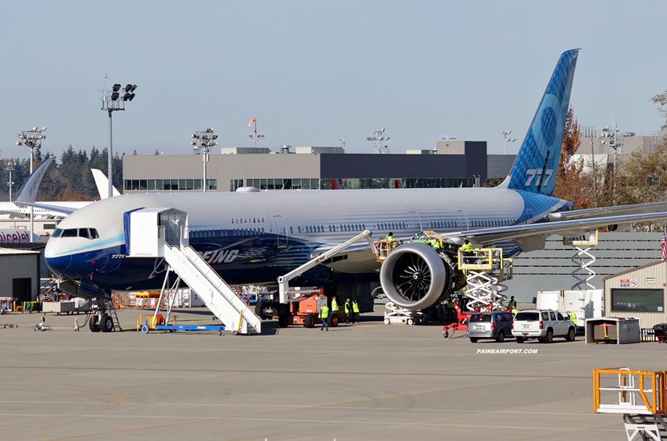Primeiro voo do 777X mais próximo após instalação dos motores GE9X ...