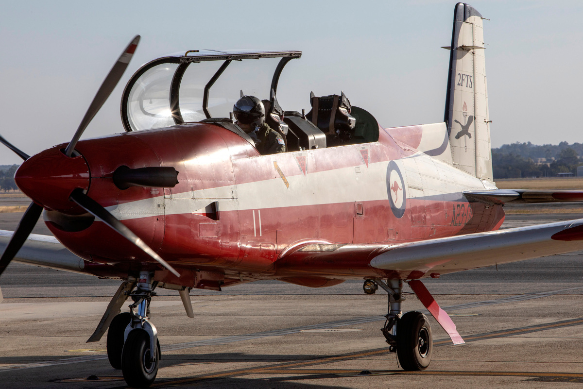 IMAGENS: RAAF se despede dos seus treinadores Pilatus PC-9 – Cavok Brasil