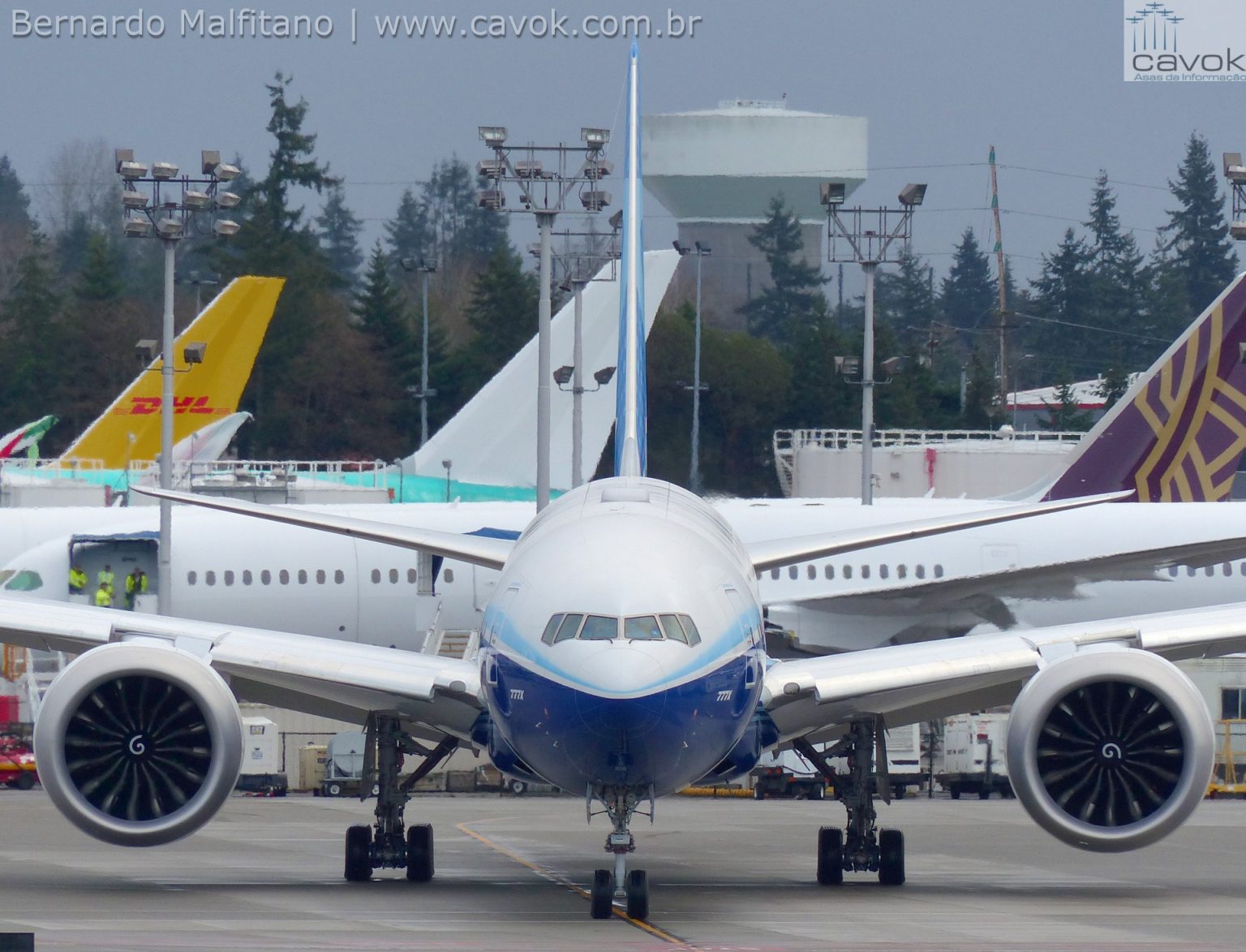IMAGENS: Boeing 777X completa com sucesso seu primeiro voo – Cavok Brasil