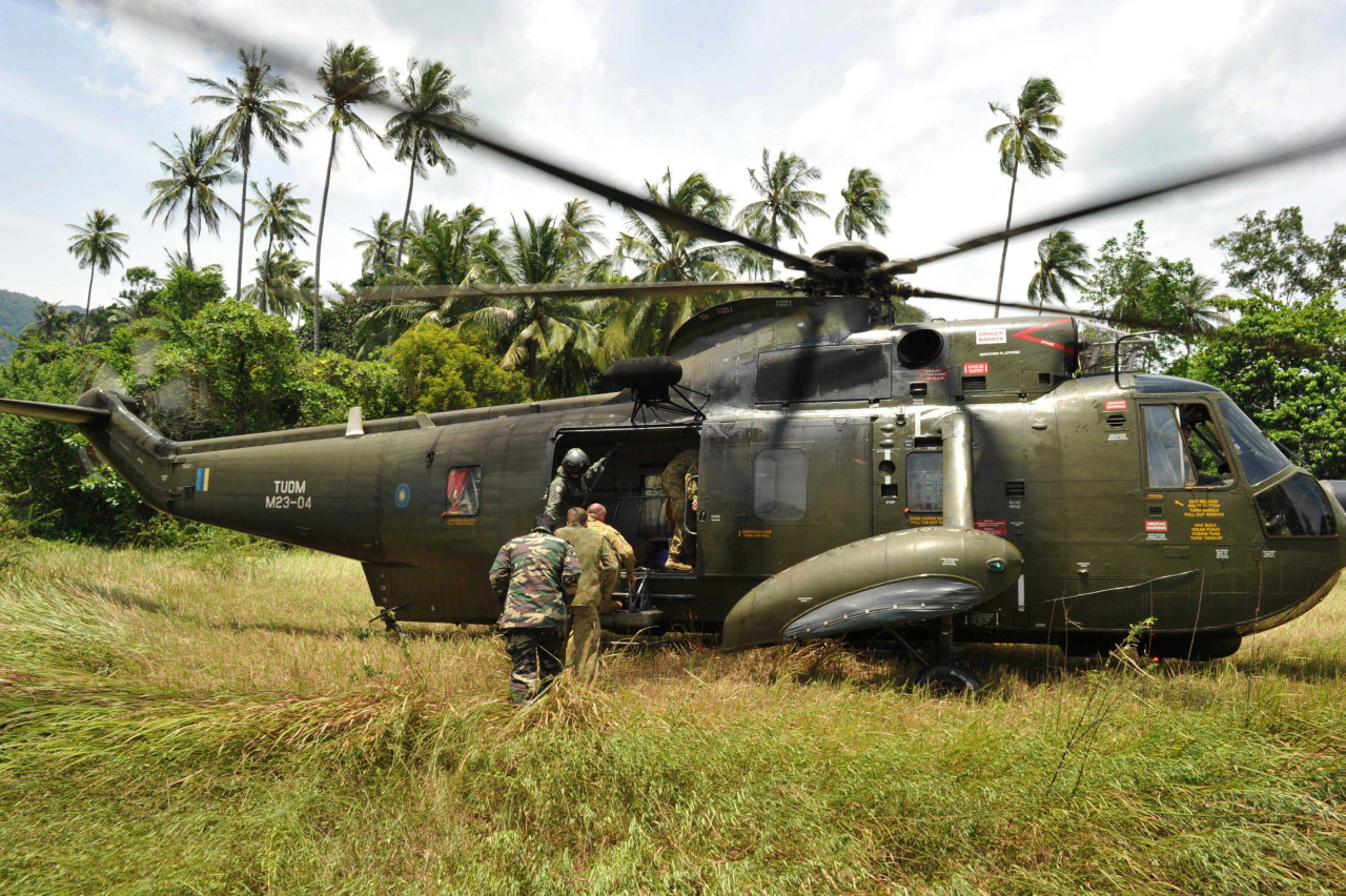 Malásia começa a aposentar seus helicópteros S-61 “Nuri” e ainda não ...
