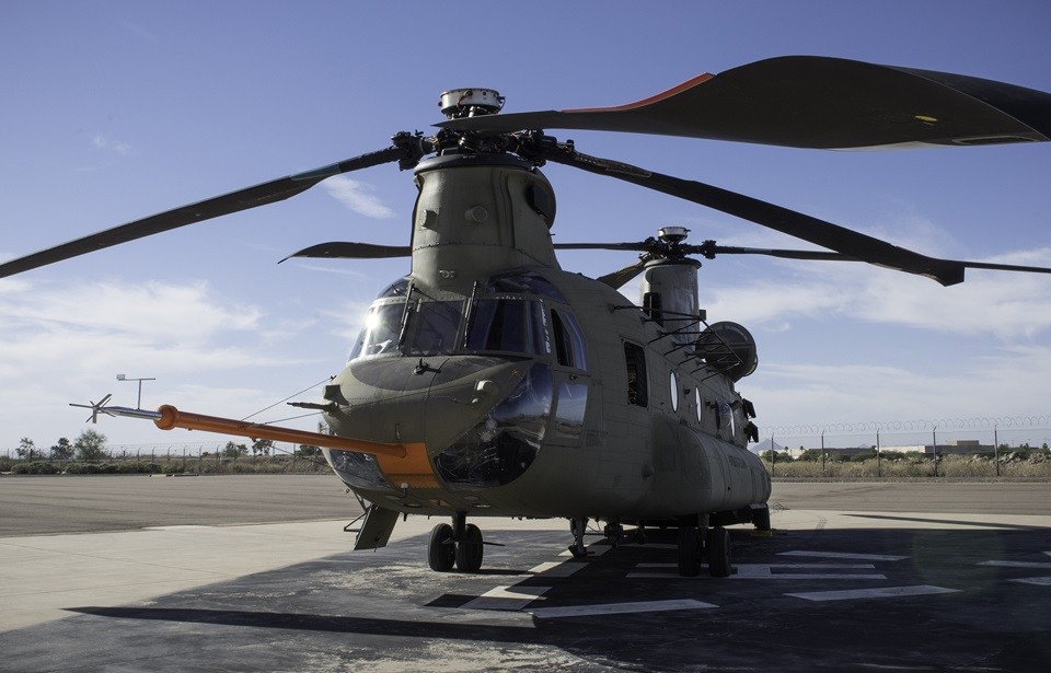 Boeing realiza primeiro voo do Chinook com novas pás do rotor – Cavok ...