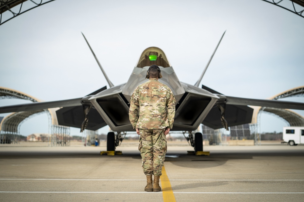 F-22 Raptor Demo Team inicia temporada 2020 com show em Cingapura ...