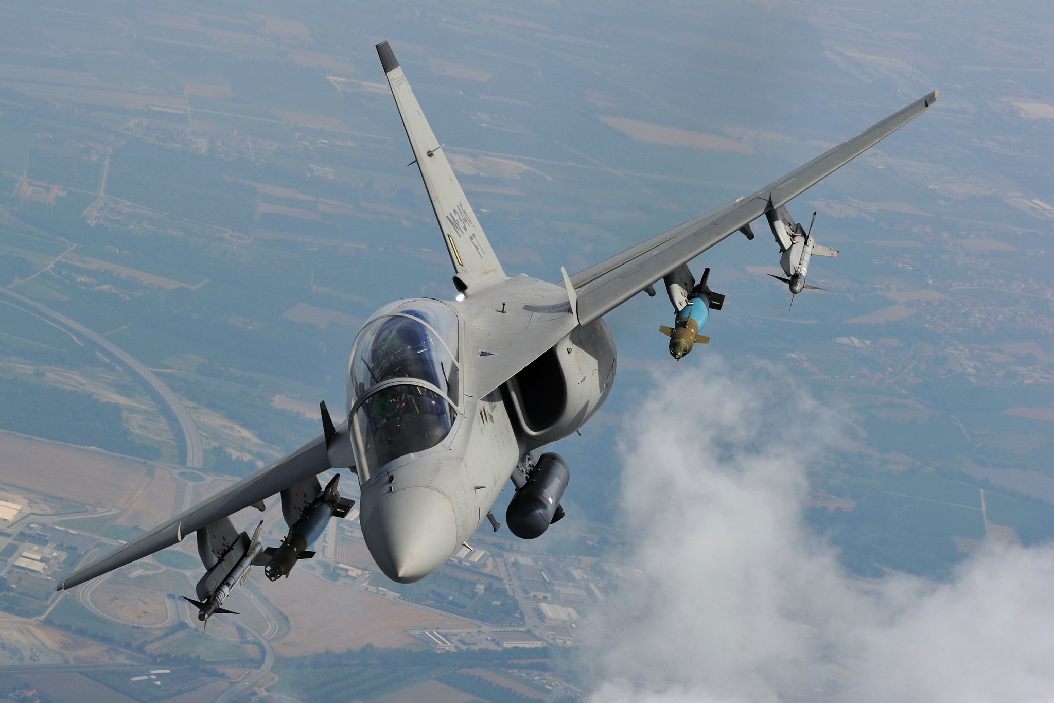 Azerbaijão deve ser em breve novo cliente do jato de treinamento M-346 Master