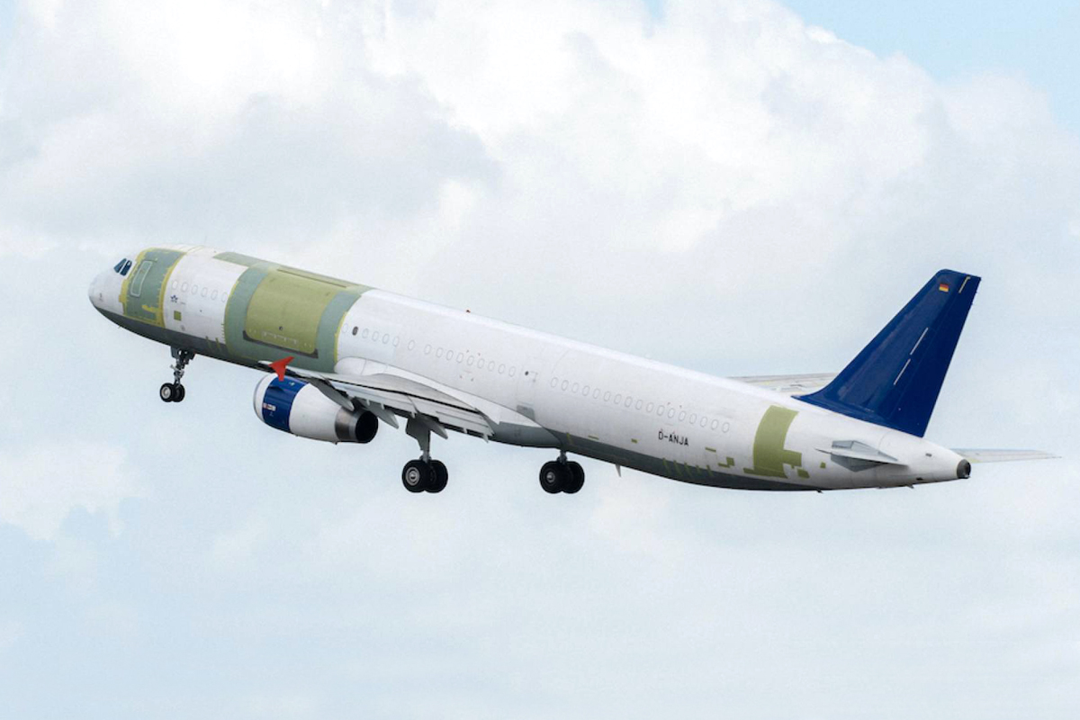 Aeronave convertida em cargueiro A321P2F recebe certificação da EASA ...