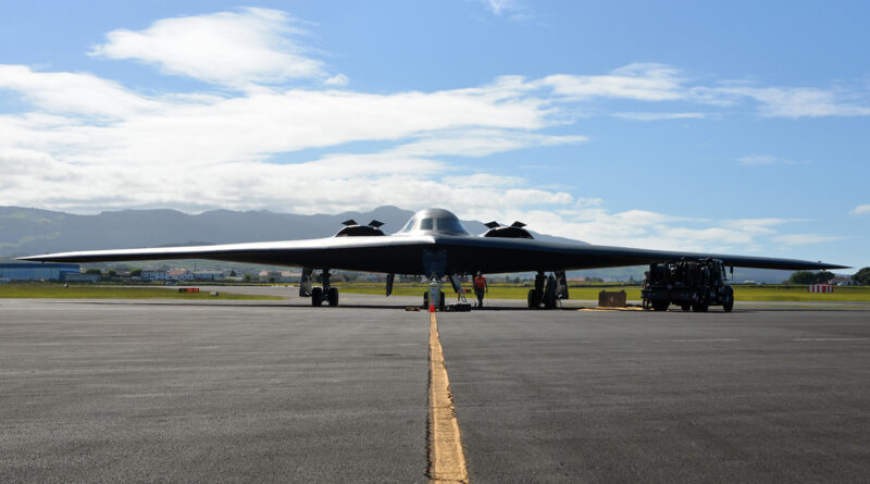 IMAGENS: Bombardeiros B-2 fazem parada em Lajes, nos Açores – Cavok Brasil