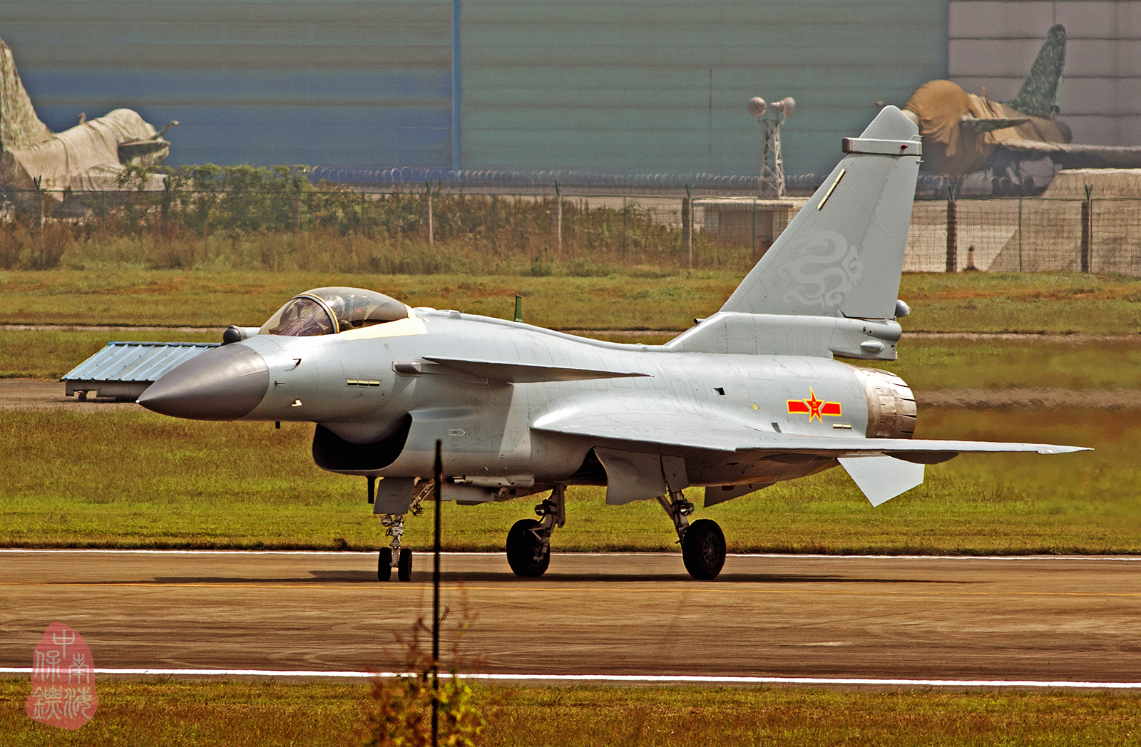 China instala motor nacional no jato de combate J-10C – Cavok Brasil