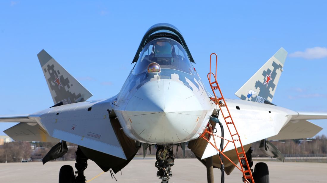 Sukhoi quer superfícies de controle acionadas de forma “elétrica” no Su ...