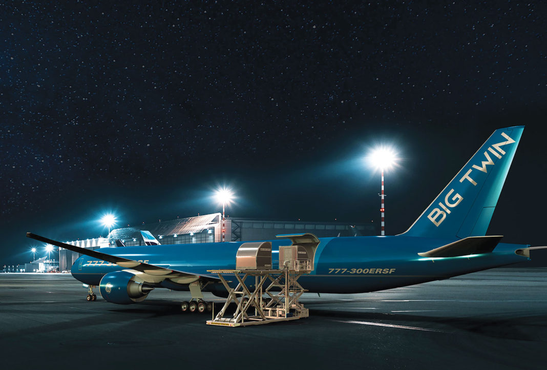 GECAS entrega primeiro 777-300ER que será convertido de passageiro para ...