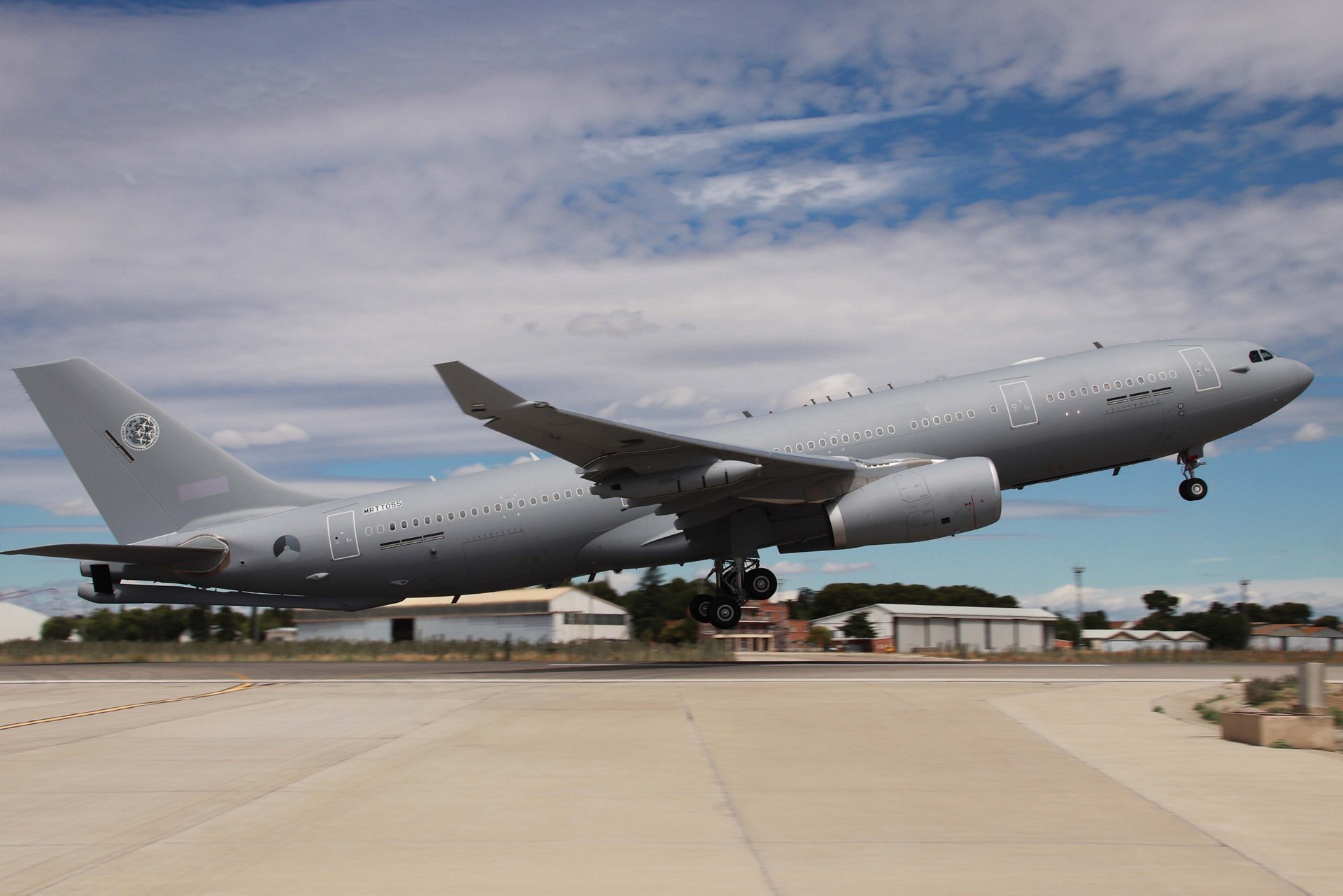 Airbus entrega a primeira aeronave A330 MRTT para frota multinacional ... Airbus entrega a primeira aeronave A330 MRTT para frota multinacional ...