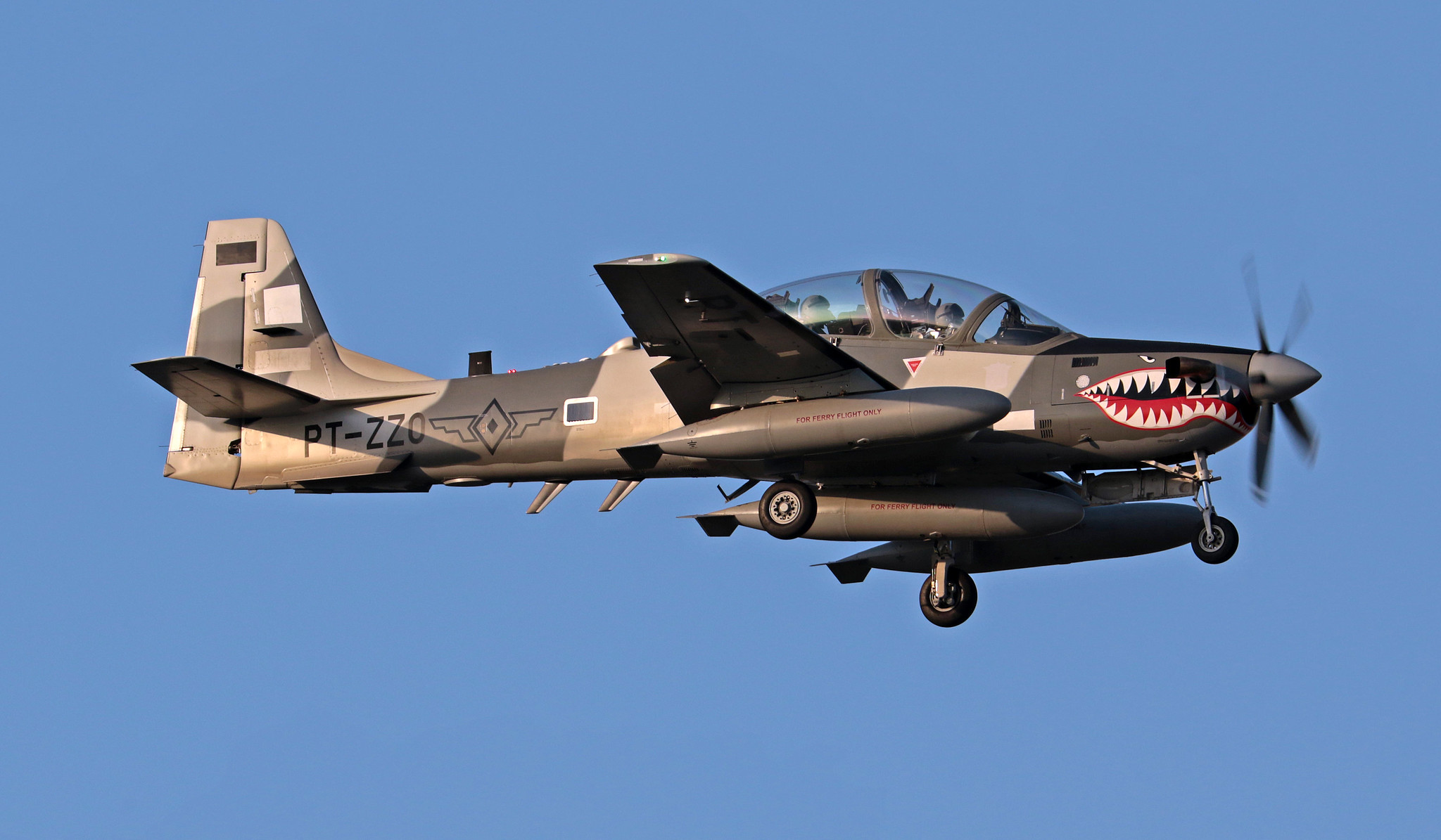 Primeiros turboélices A-29 Super Tucano filipinos chegam ao seu destino ...