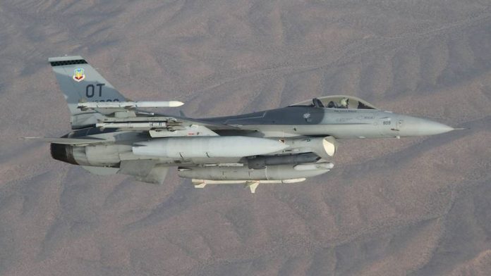 USAF testa com sucesso lançamento da nova bomba BLU-136 – Cavok Brasil