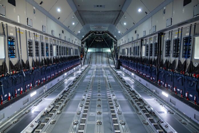 IMAGENS: Primeiro A400M ‘Atlas’ para força binacional Bélgica ...