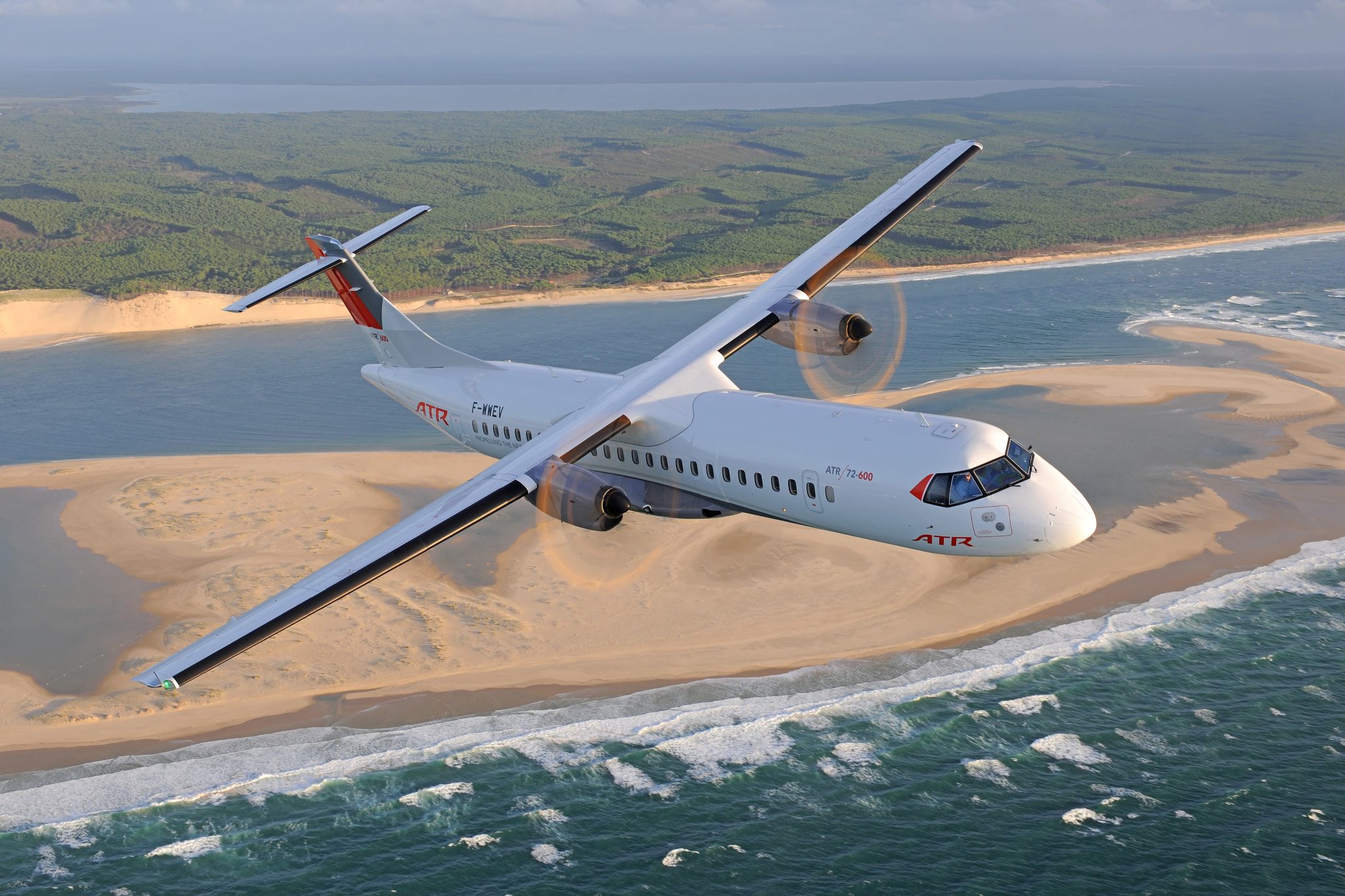 ATR expande oferta de serviços para operadores de suas aeronaves com 30 ...