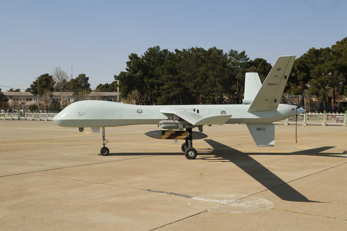 IMAGENS: Irã revela novo drone de vigilância e combate de longo alcance ...