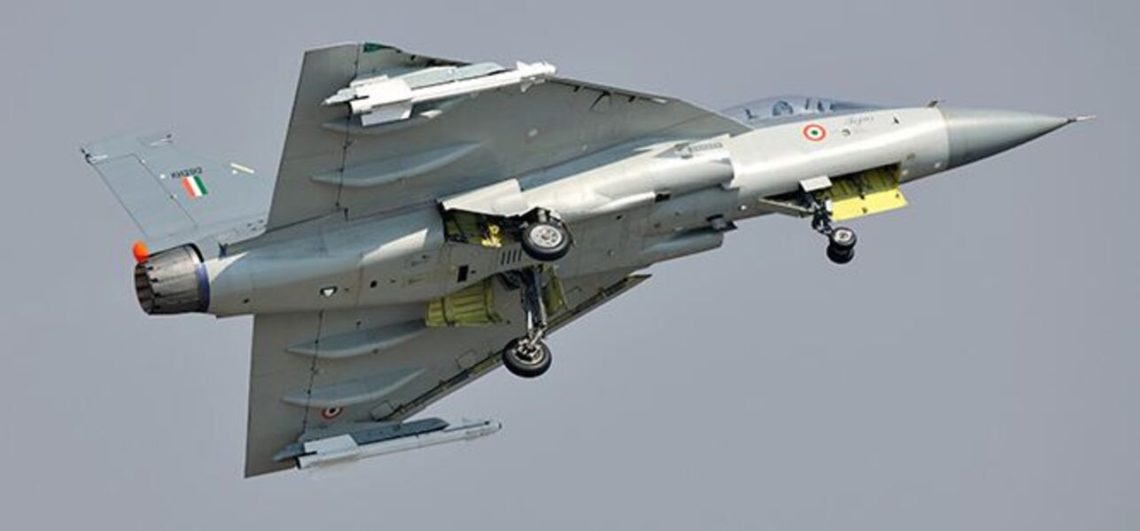 HAL revela que o Tejas Mark II será lançado no próximo ano e os testes ...