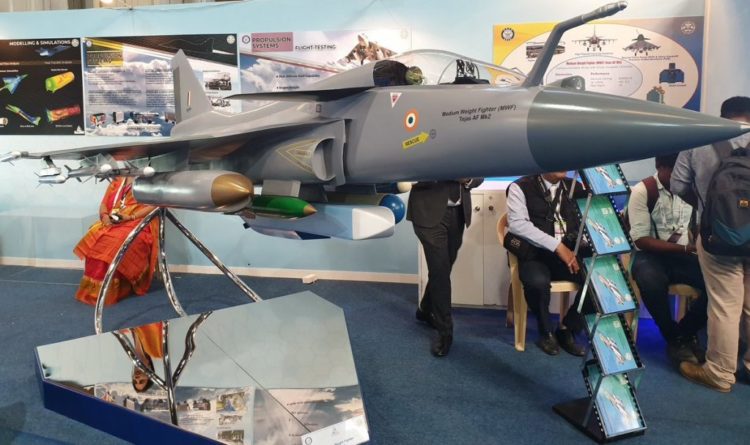 HAL revela que o Tejas Mark II será lançado no próximo ano e os testes ...