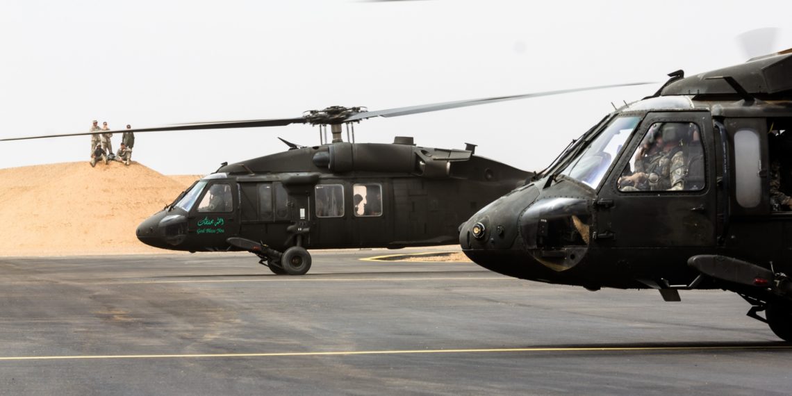 Arábia Saudita adquire 25 Black Hawks adicionais - Cavok Brasil ...