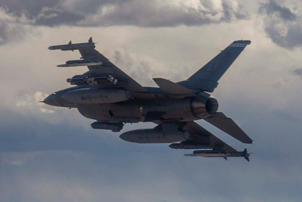 Bombas inteligentes da USAF acertam o alvo no segundo teste da Golden ...