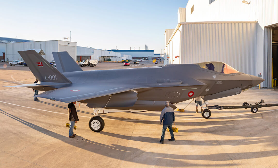 IMAGENS: Primeiro F-35 dinamarquês recebe sua pintura completa – Cavok ...