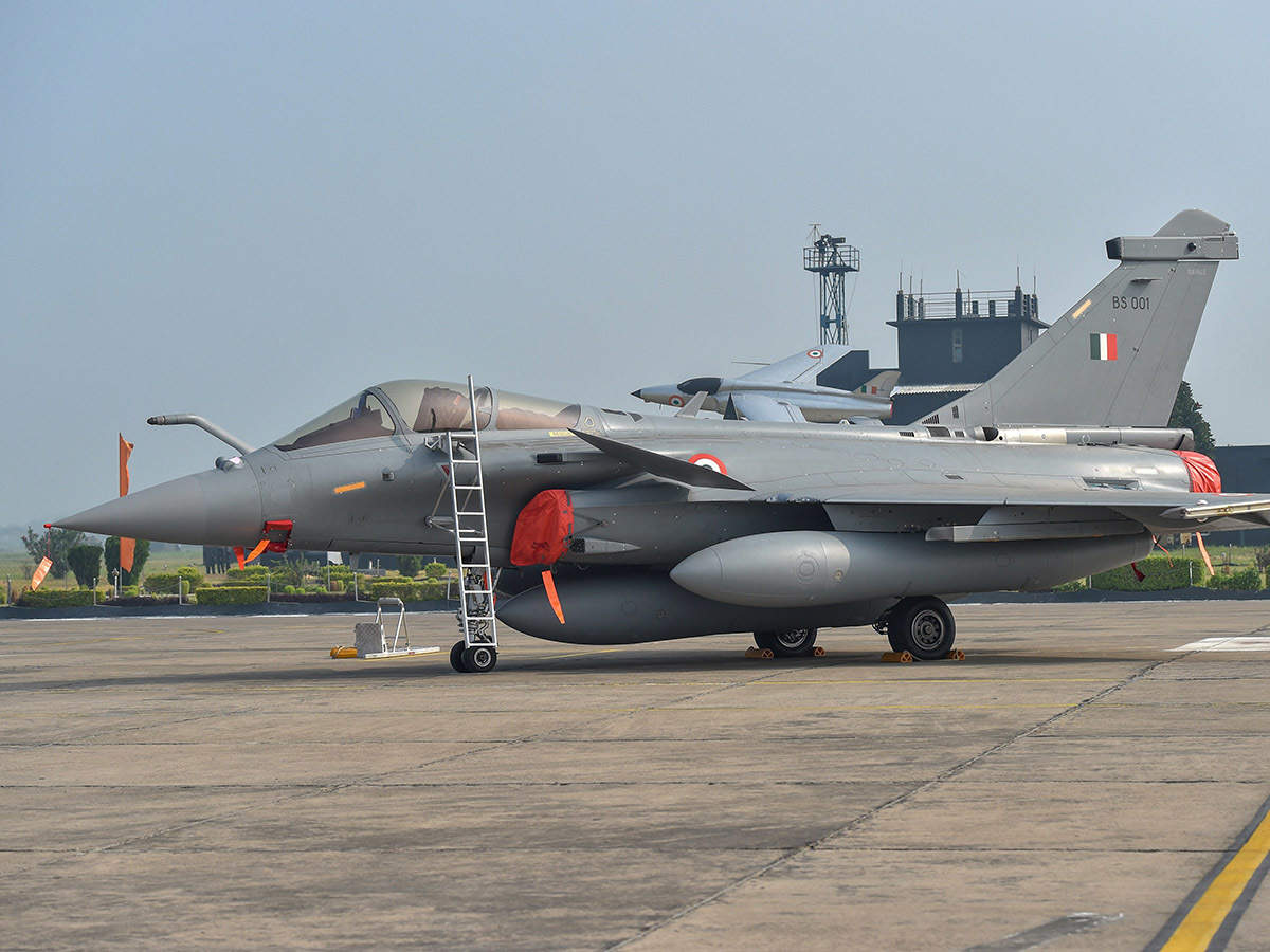 Força Aérea Indiana introduzirá segundo esquadrão de caças Rafale em ...
