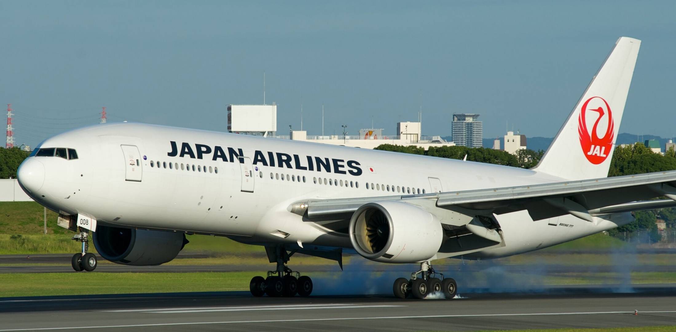 Japan Airlines aposenta antes do tempo seus Boeing 777 com motores ...