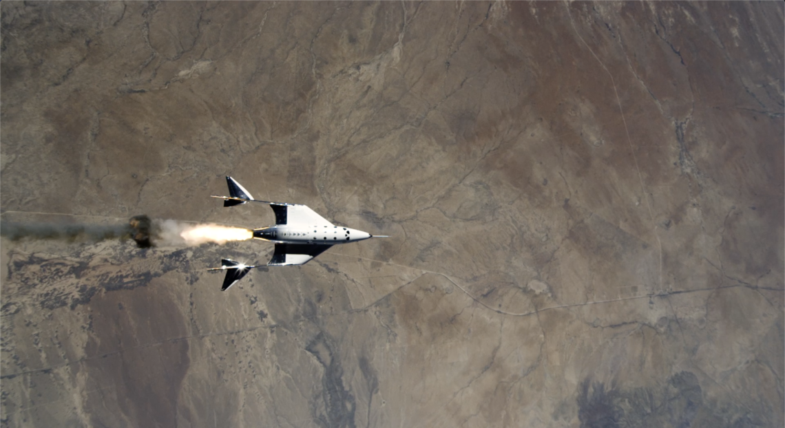 Virgin Galactic realiza com sucesso o primeiro voo espacial humano a ...