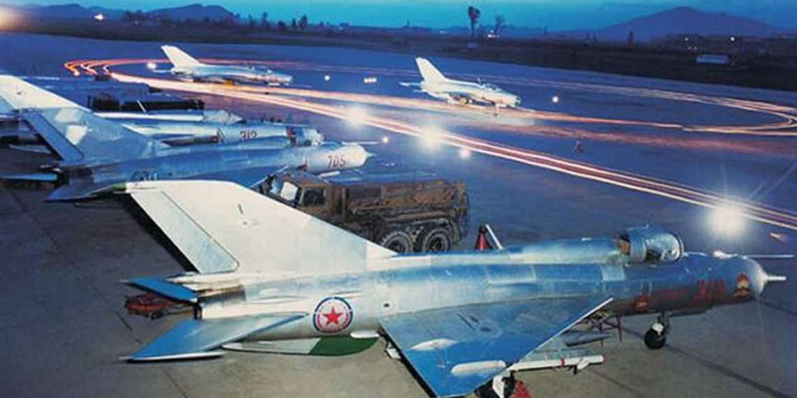 Analistas tem uma rara chance de contar as aeronaves da Força Aérea da ...