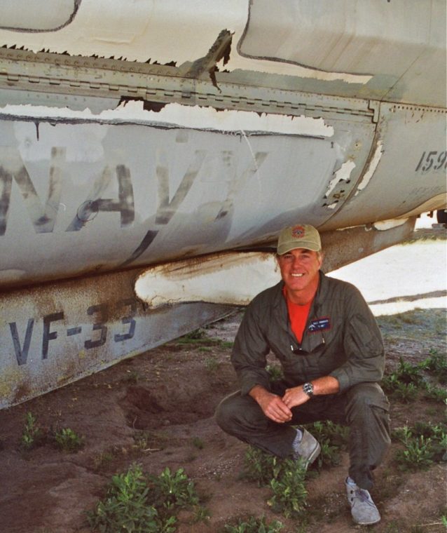 Dale “Snort” Snodgrass, lendário piloto de F-14, morre em acidente ...