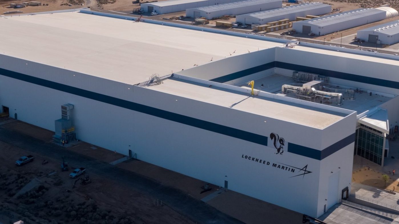 Lockheed Martin revela nova fábrica inteligente e flexível na Skunk ...