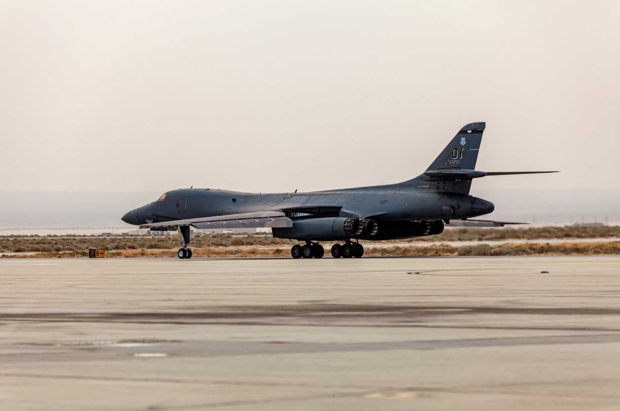 Força Aérea dos EUA conclui aposentadoria planejada de 17 bombardeiros ...