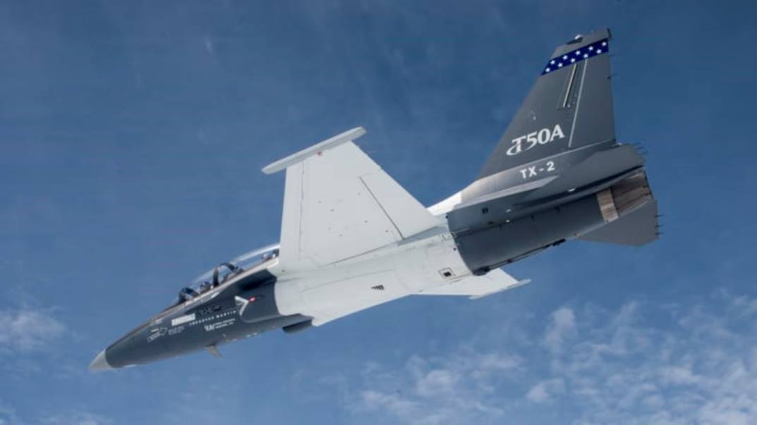 Lockheed vai oferecer seu T-50 a ‘preços competitivos’ para o programa ...