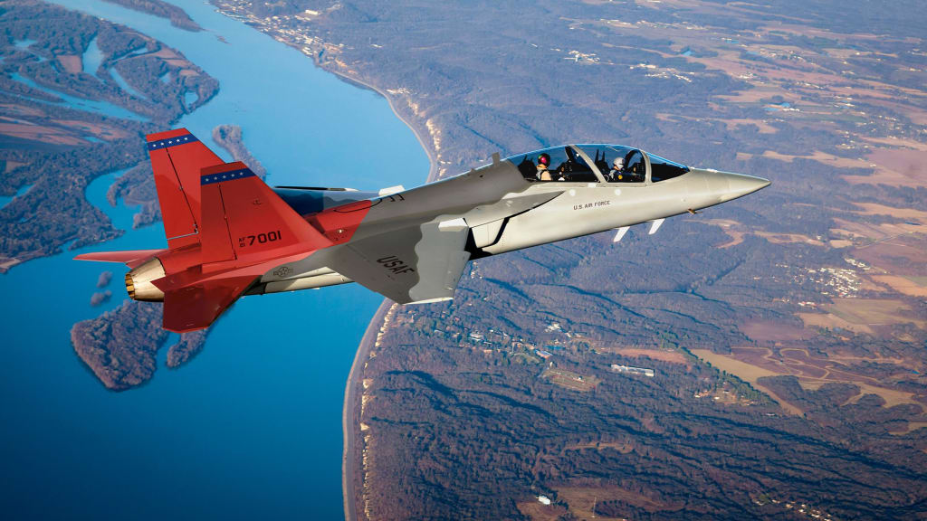 T-7A Red Hawk: não apenas combinou duas culturas, mas criou uma ...