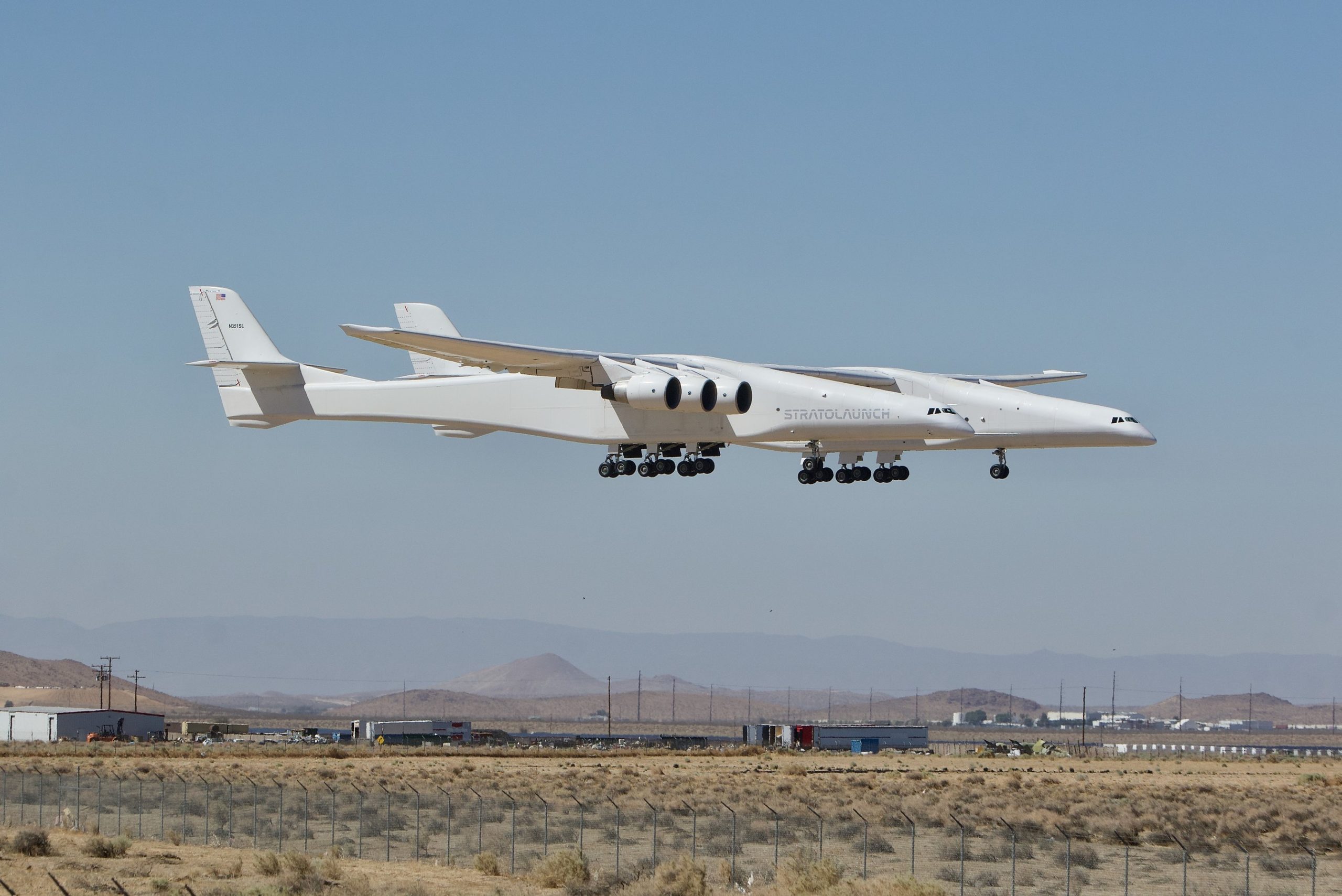 Aeronave Stratolaunch Roc atinge altitude recorde no sétimo voo – Cavok ...