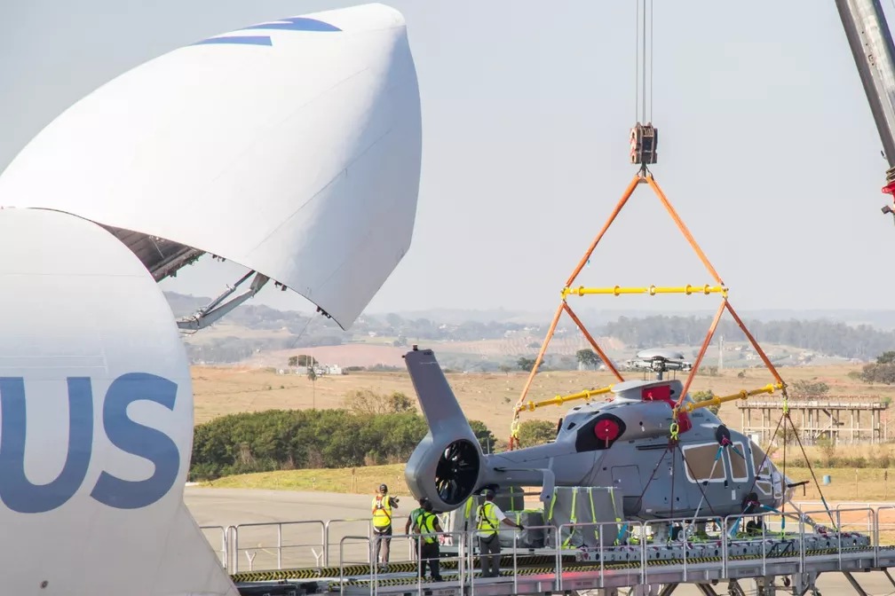 IMAGENS: Airbus entrega helicóptero ACH160 no Brasil – Cavok Brasil