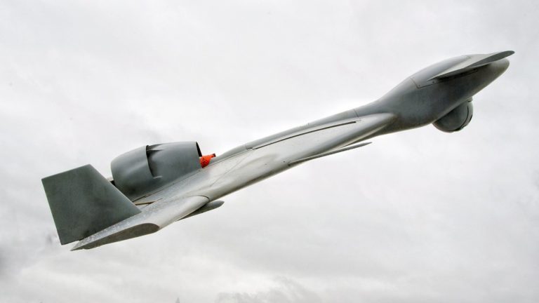 O que é o drone Phoenix Ghost, que a Ucrânia receberá dos EUA mais 580 ...
