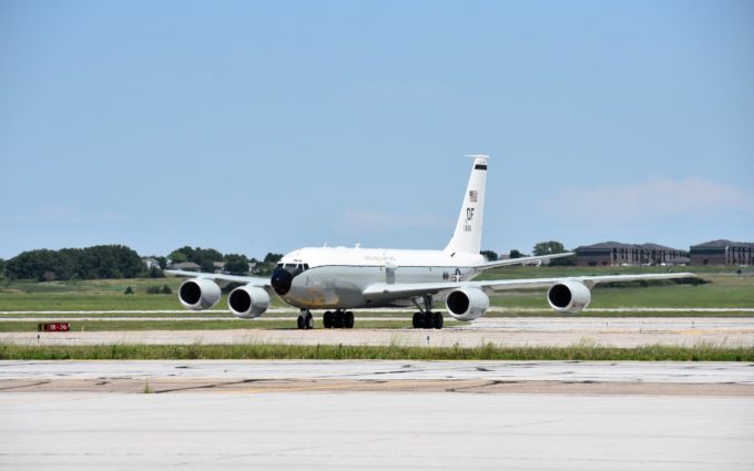 USAF recebe o primeiro dos novos aviões “farejadores” de armas ...