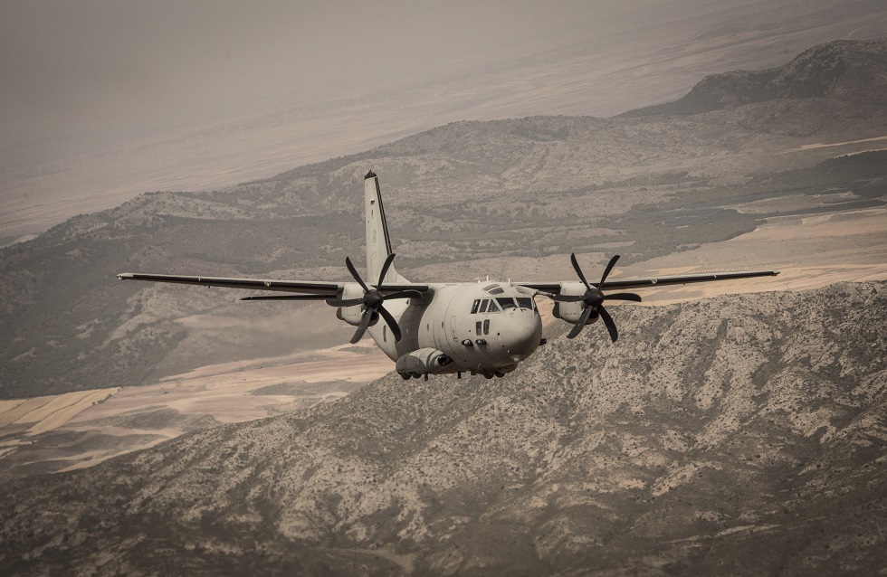 Frota C-27J Spartan da Força Aérea Italiana atinge 50.000 horas de voo ...