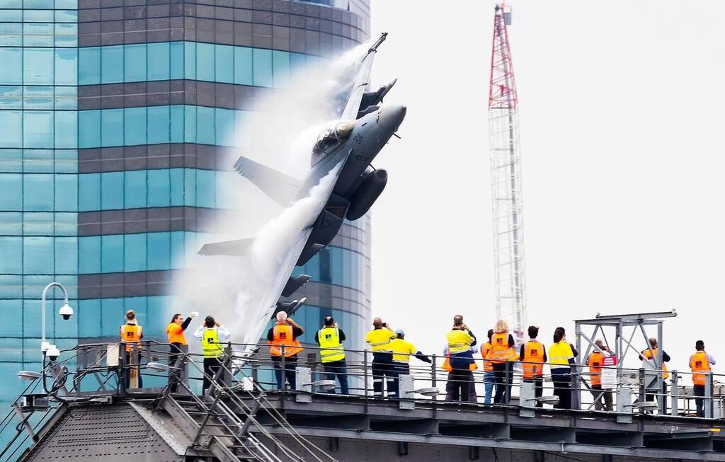 VÍDEO: Super Hornet da RAAF voa de forma impressionante a poucos metros ...