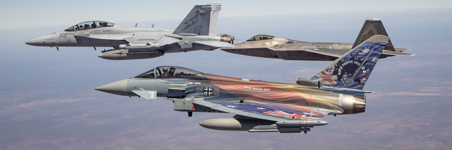 Voo inaugural do primeiro caça de quinta geração do mundo completa 25 ...