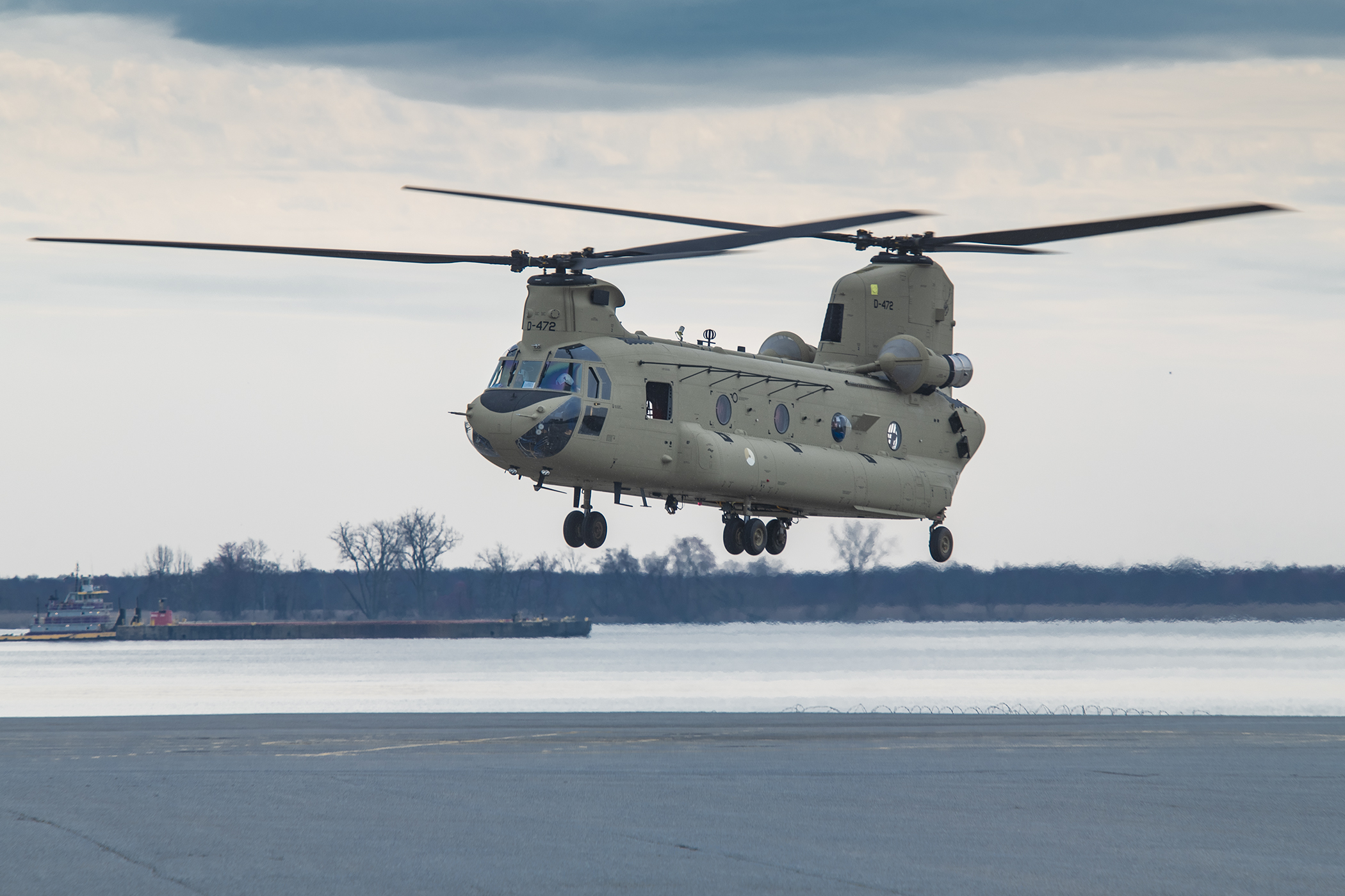 Boeing entrega o 20º e último CH-47F Chinook à Força Aérea Real da ...