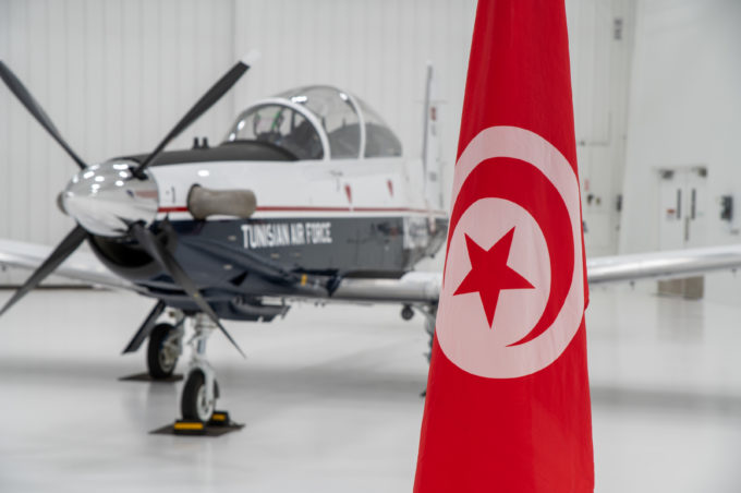 Força Aérea da Tunísia recebe primeiro Beechcraft T-6C Texan II – Cavok ...